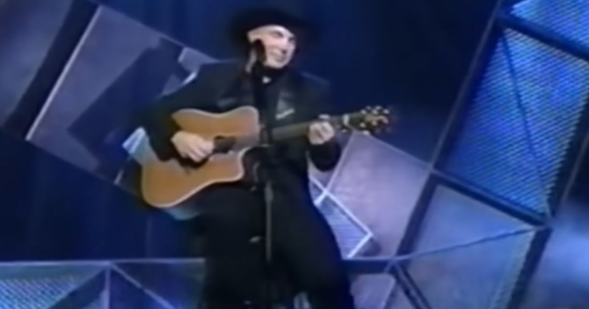Garth Brooks - To Make You Feel My Love Garth Brooks - To Make You Feel My Love